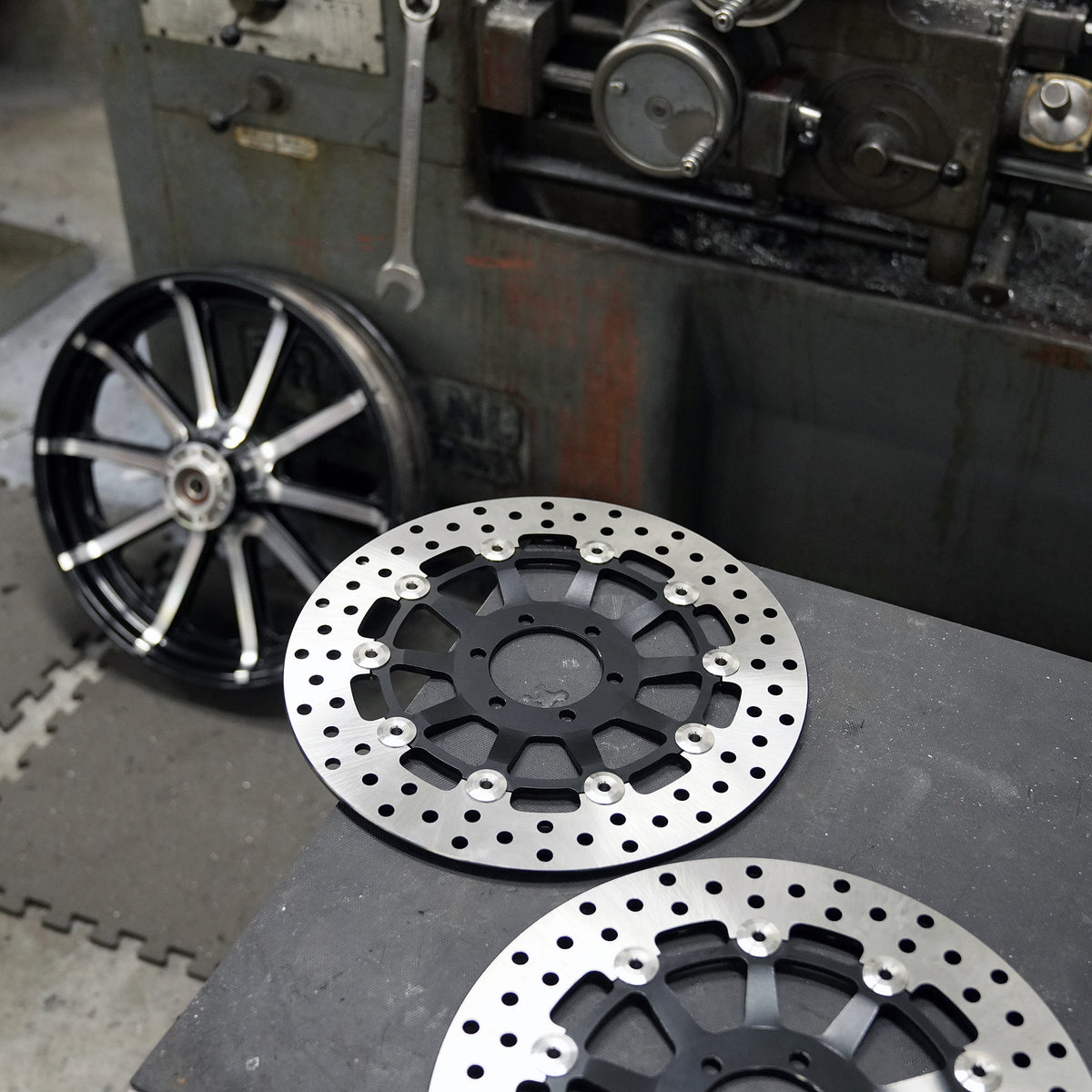 Factory Replacement Brake Rotors for Indian® – ArlenNess