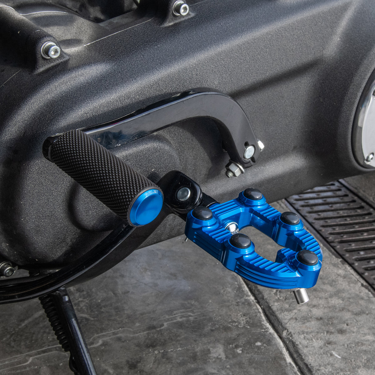 Ness-MX Footpegs, Blue – ArlenNess